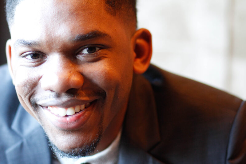 Montel Moore - OMNIVI3E